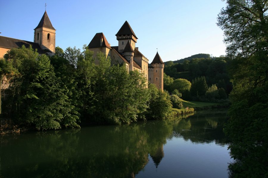 Cléron, un village de la Vallée de la Loue aux allures de conte médiéval